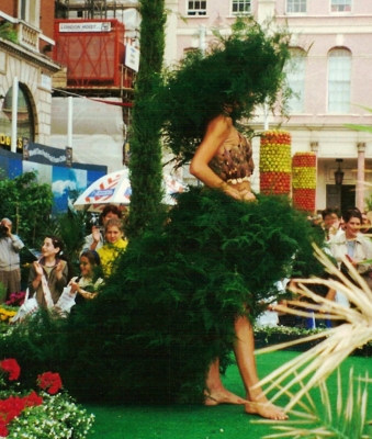 Fashion Flowers – Haring Woods Studio